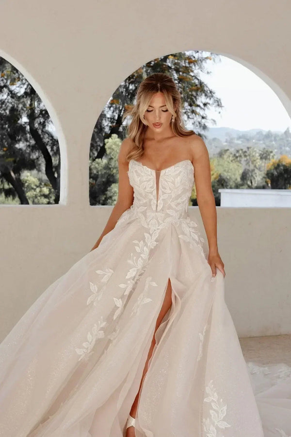 Odell – White Lily Couture