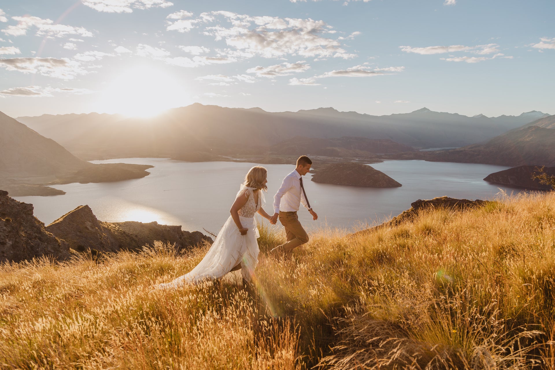Kate & Simon - New Zealand Mountain Dreams – White Lily Couture